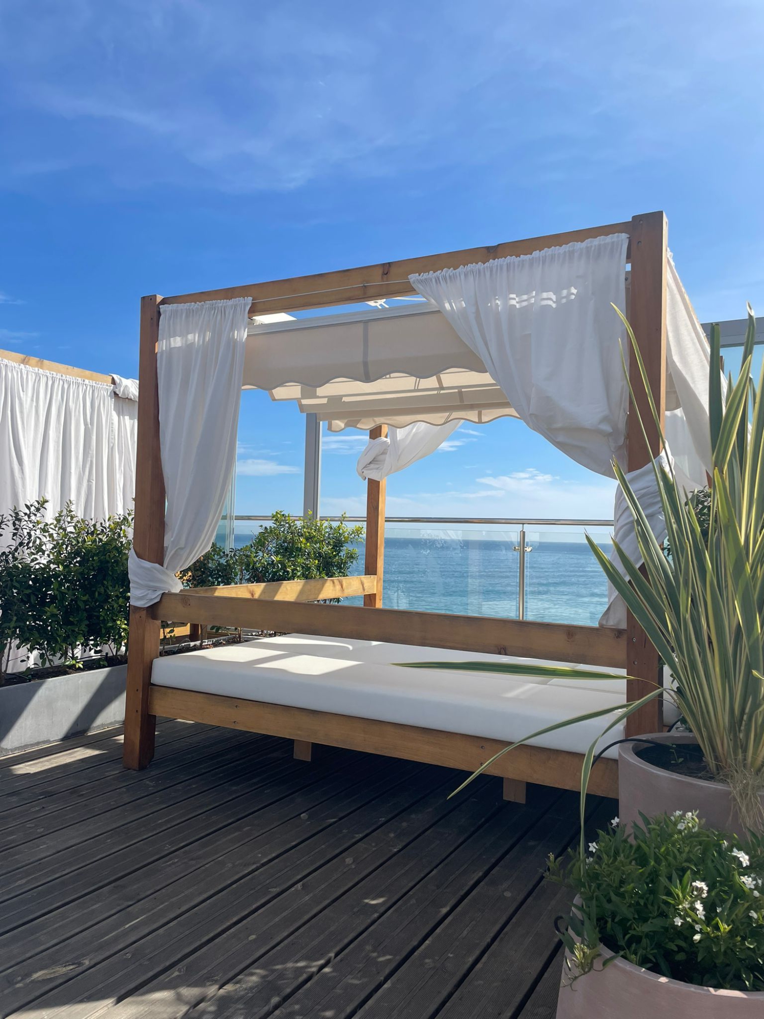 WELL Beach Club & Watersports in Algarve