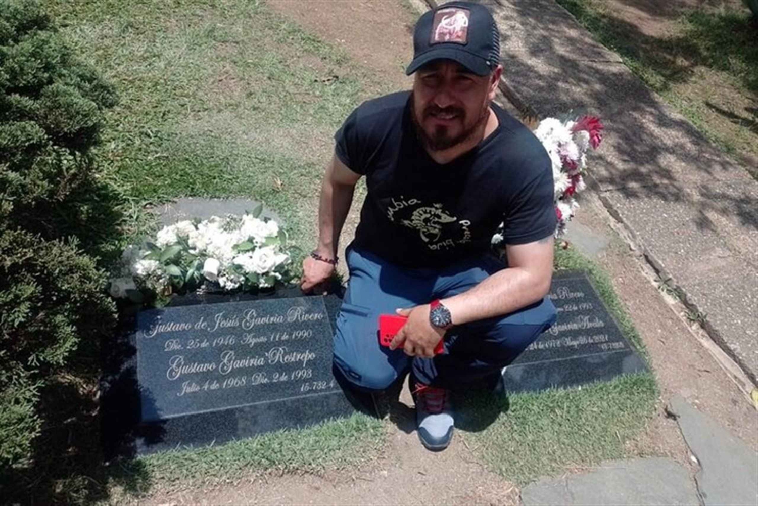 Medellín: Private Tour - Pablo Escobar and Food Tour in Colombia