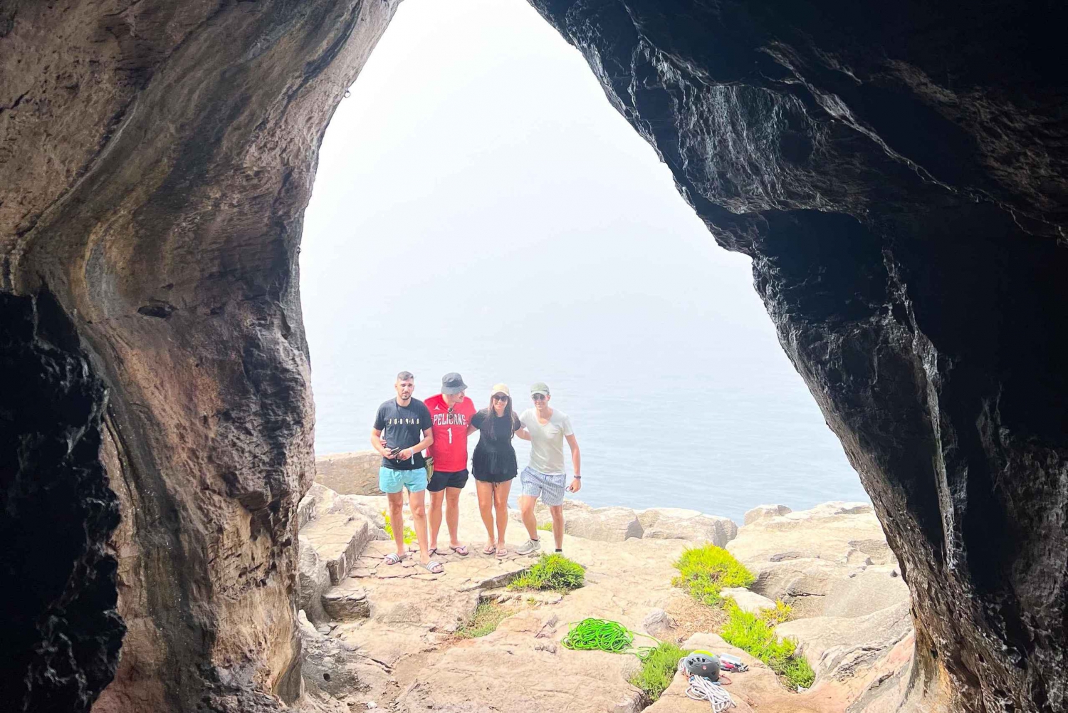 Lisbon: Rock Climbing Adventure with Round-Trip Tour in Lisbon