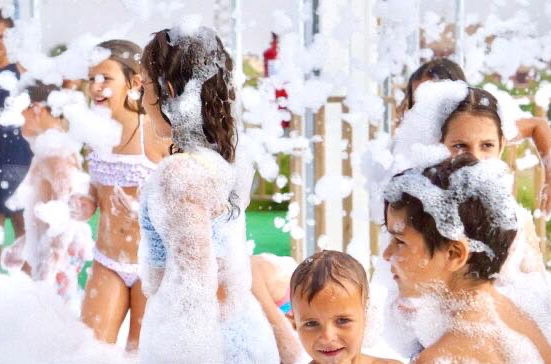 Kids Foam Party at Mundo Mania