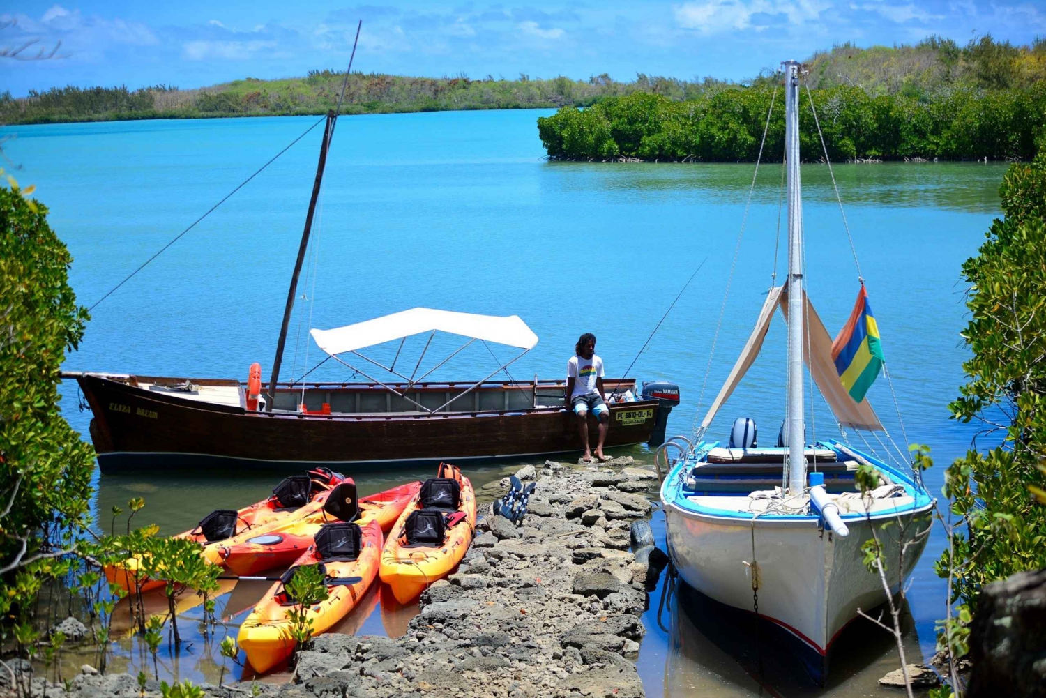 Mauritius: Amber Island Kayak Expedition in Mauritius