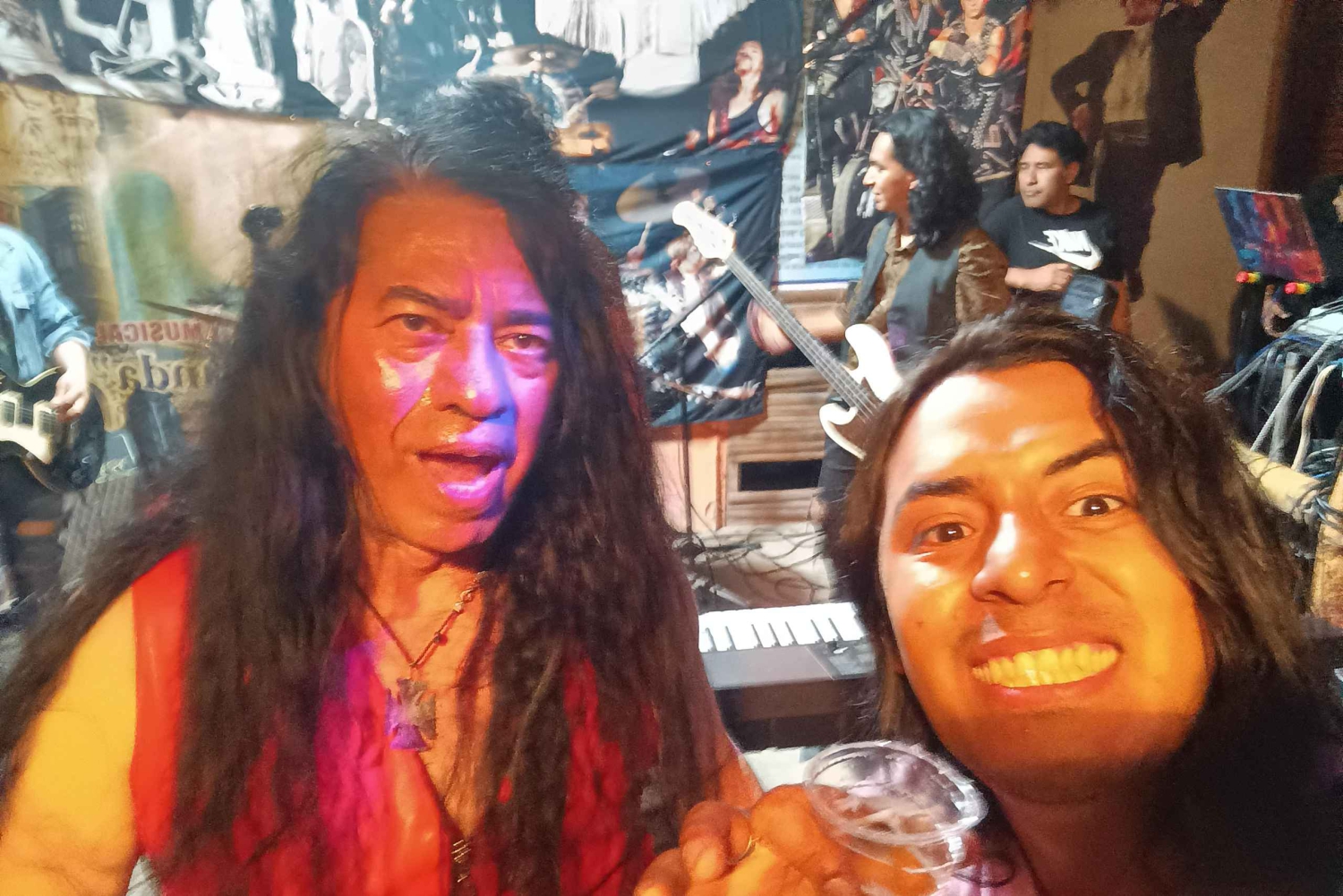 Lima después de medianoche: contracultura y escenas underground in Peru