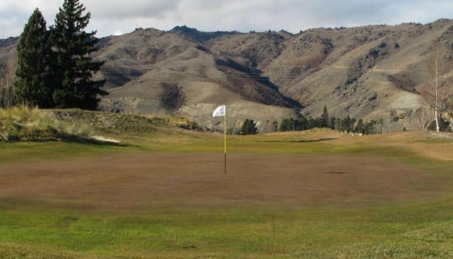 Cromwell Golf Club in Queenstown | My Guide Queenstown