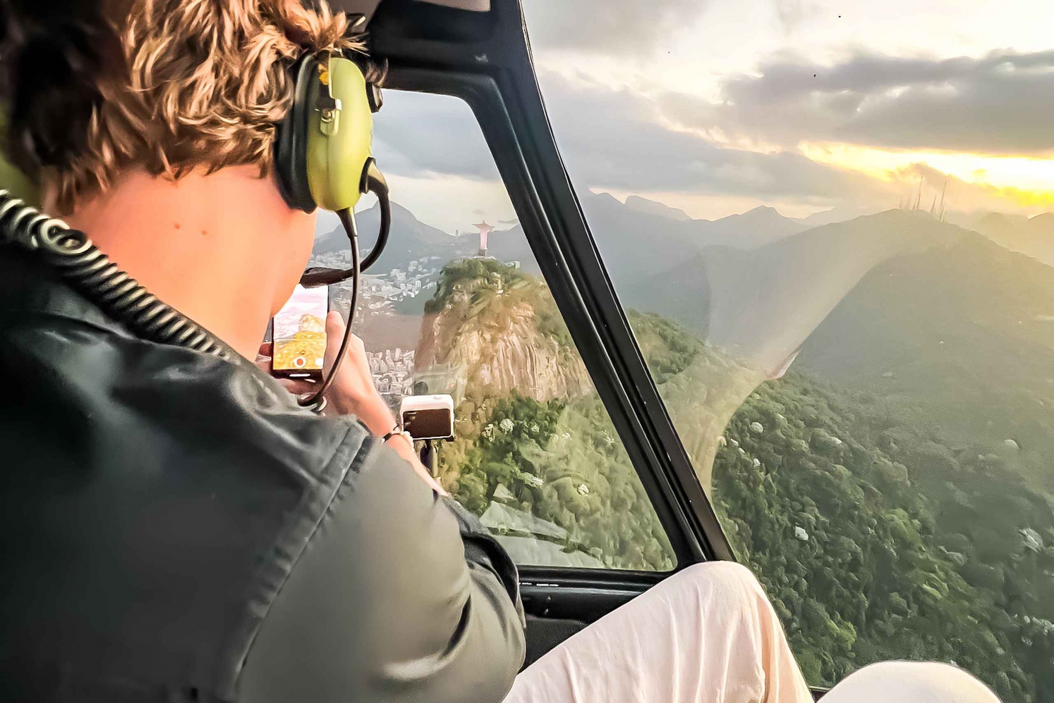 Rio de Janeiro: Helicopter Flight Christ the Redeemer 30 min in Rio de ...