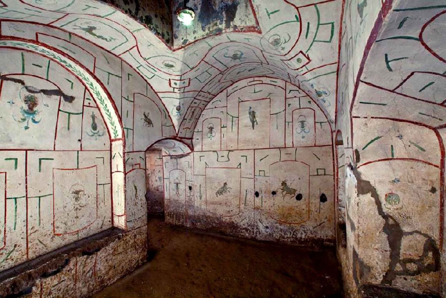 Rom: Katakomben Guided Tour mit Ticket und Transfer in Rome