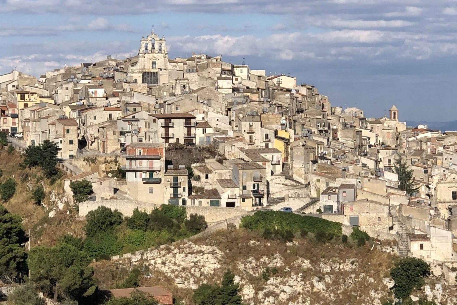 Mussomeli: Manfredonic Castle and Churches Walking Tour in Sicily