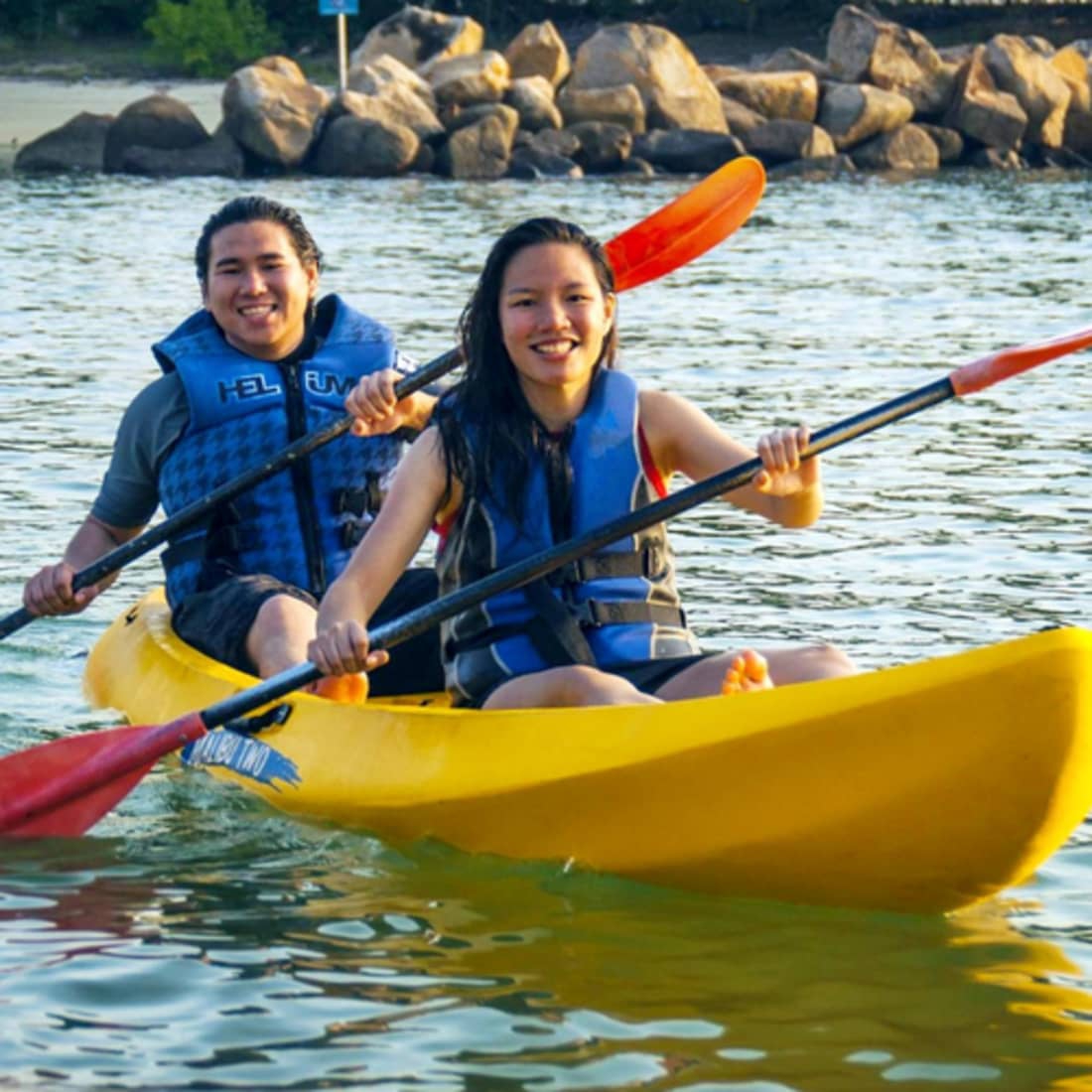 Ola Beach Club: Entrada y Actividades Acuáticas